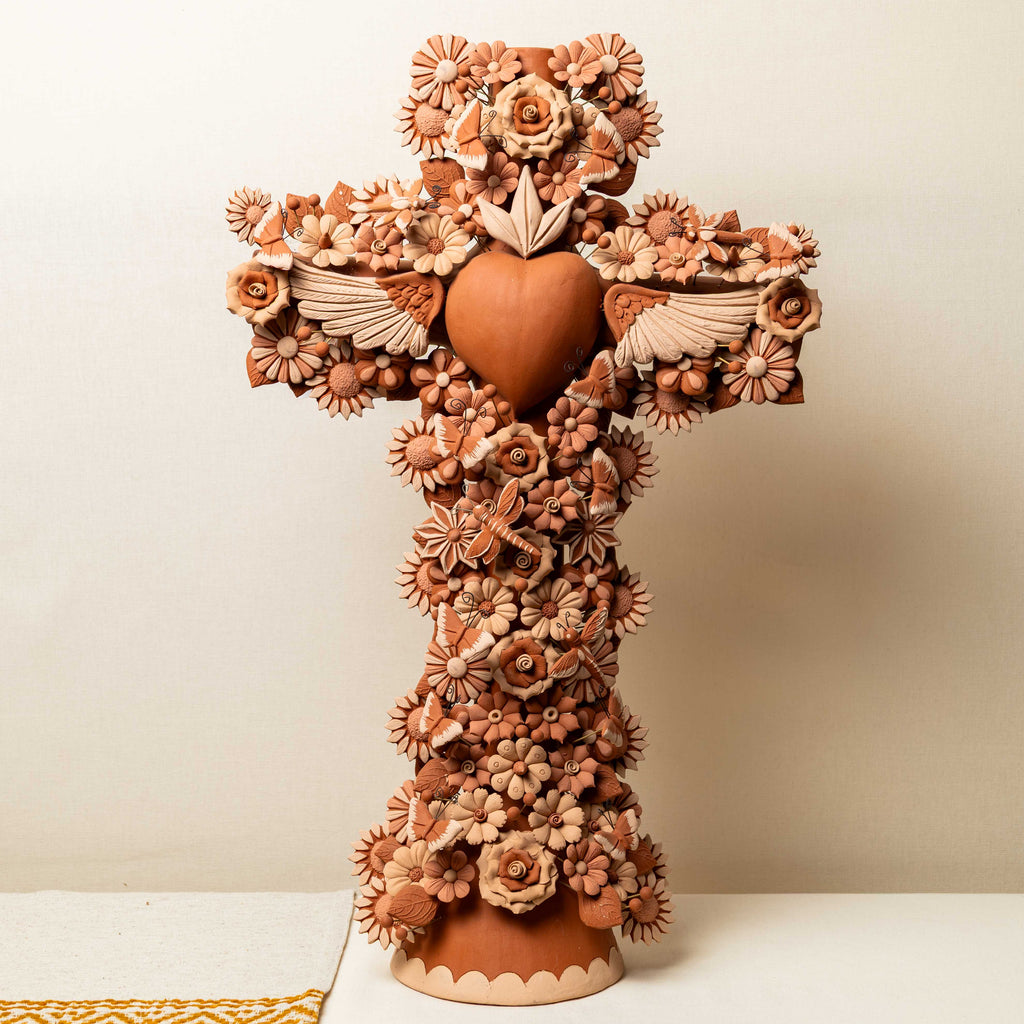 Cruz Barro Pastillaje Corazón | Huakal – HUAKAL MX